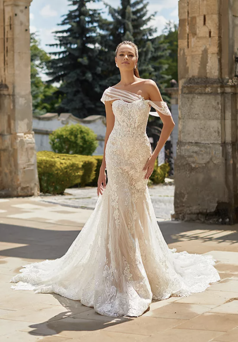 Fit And Flare Wedding Dress With Detachable Train 60 Photos