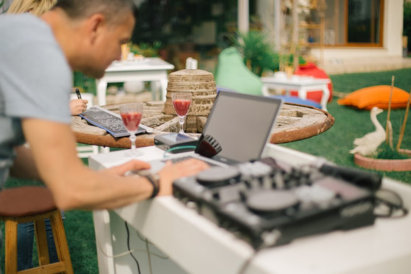 14 Fun BBQ Party Ideas for Any Occasion - The Bash