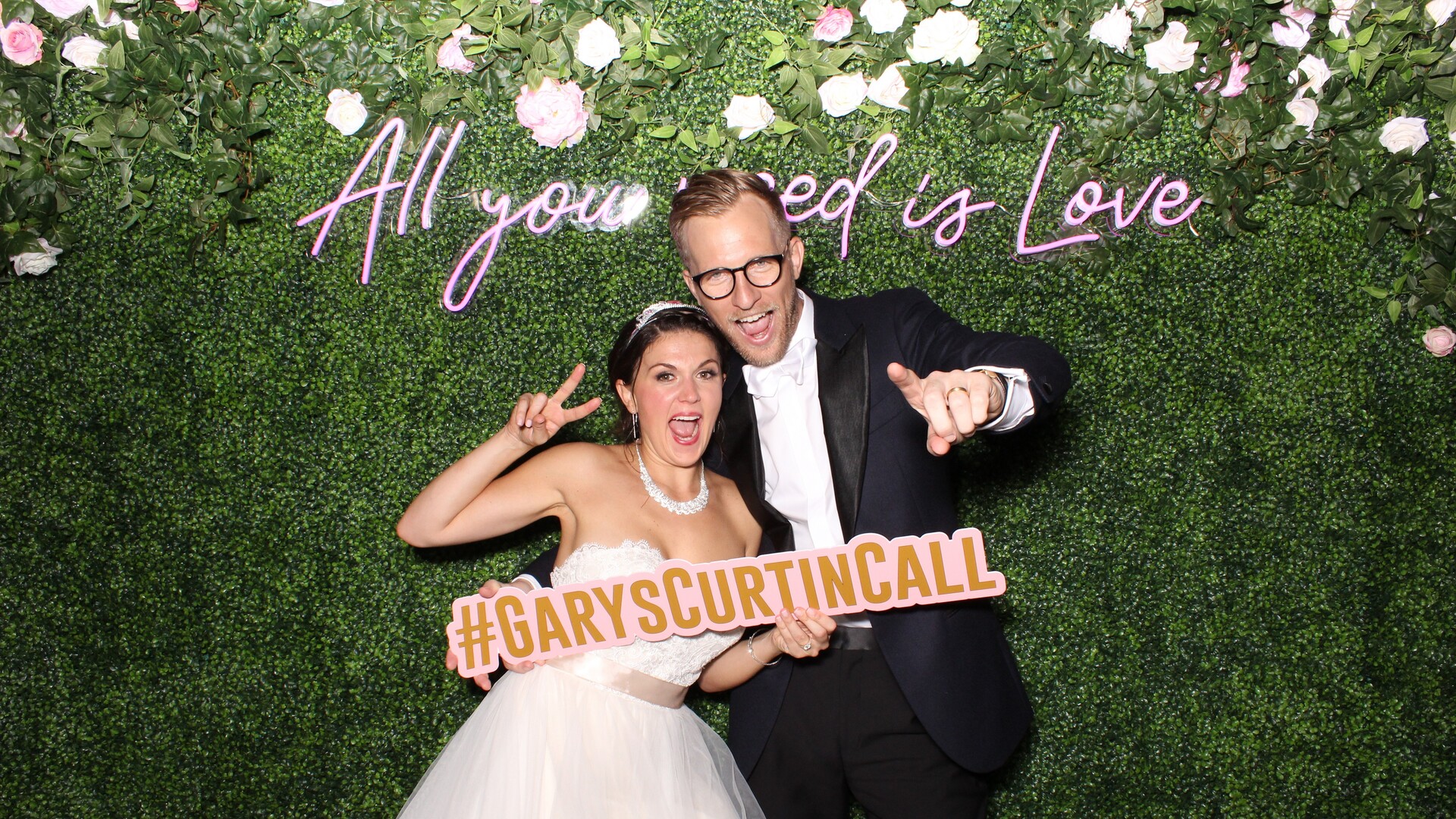 MD Mojo Photo & Video Booths + Updated Prices - The Knot
