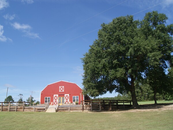 Holly Oak Farms Photos - The Knot