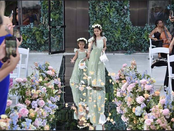 Genesis Events Photos - The Knot