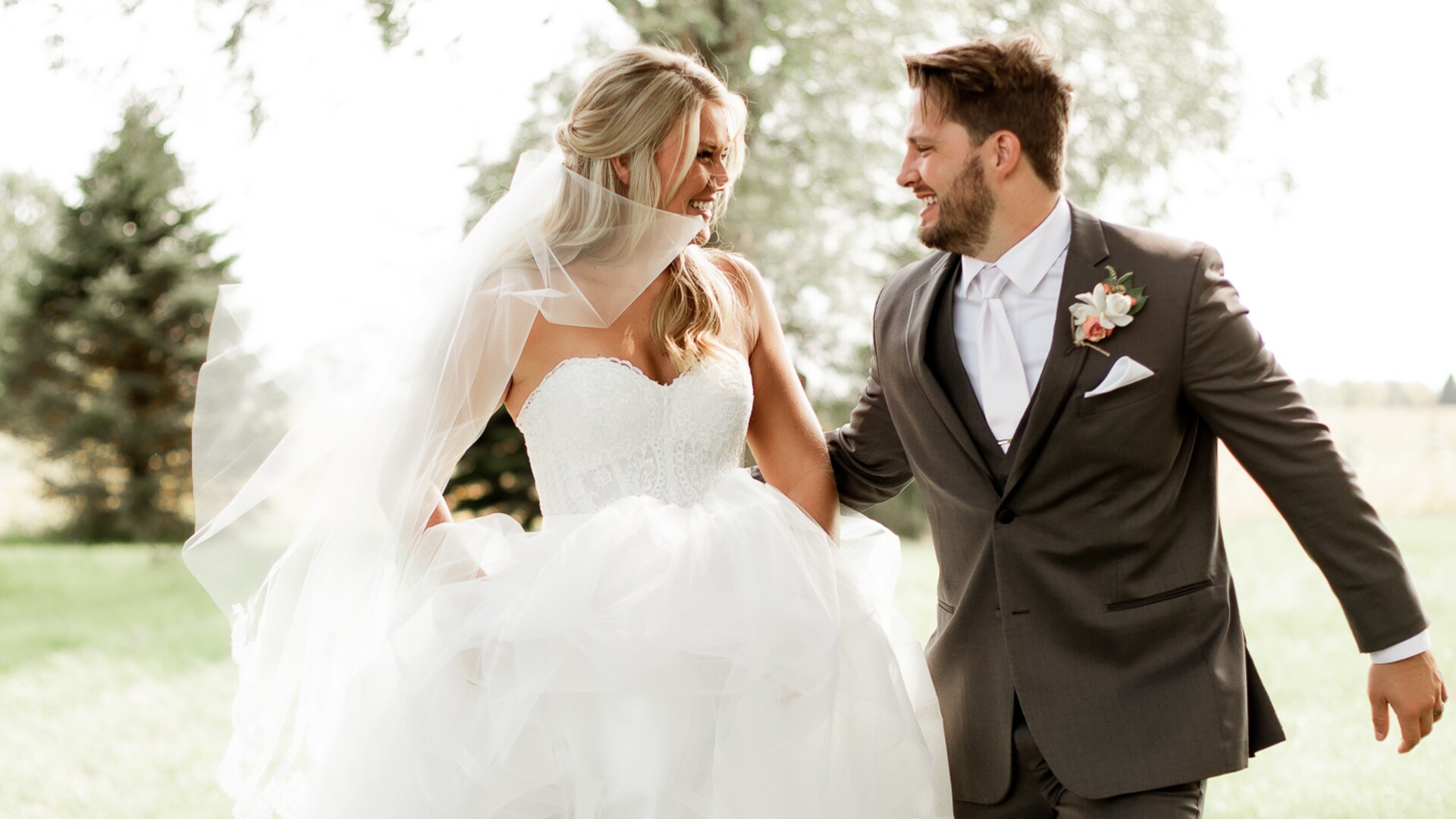 Sian Elizabeth Photography + Updated Prices - The Knot