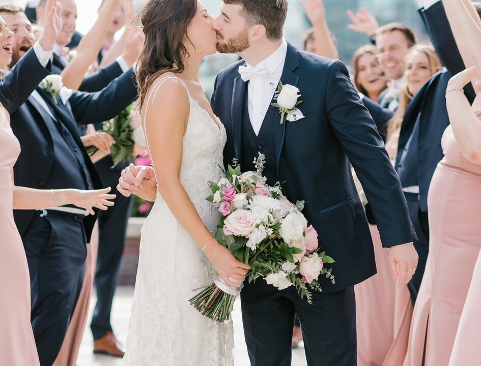 K.I.S Florals + Updated Prices - The Knot