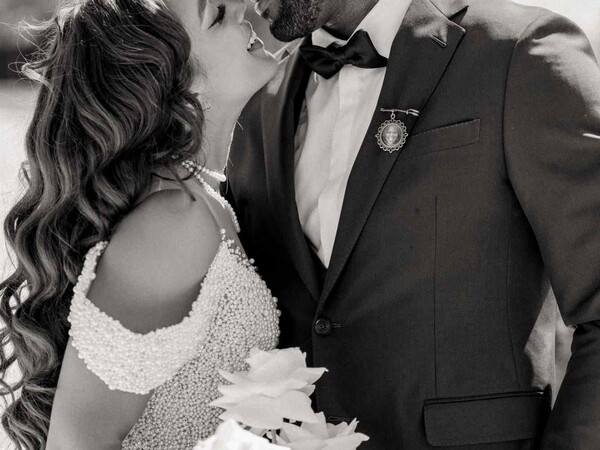The Vow Story Photos - The Knot