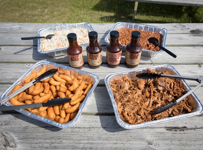 Pigman's BBQ | Caterers - The Knot