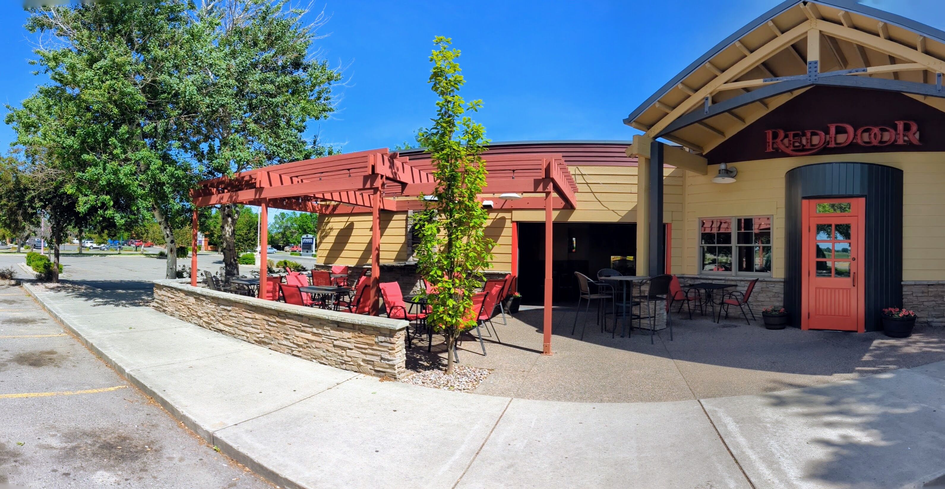 The Red Door Lounge + Updated Prices - The Knot