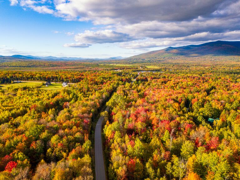 Your Guide to a Seasonal Leaf Peeping Adventure in New England