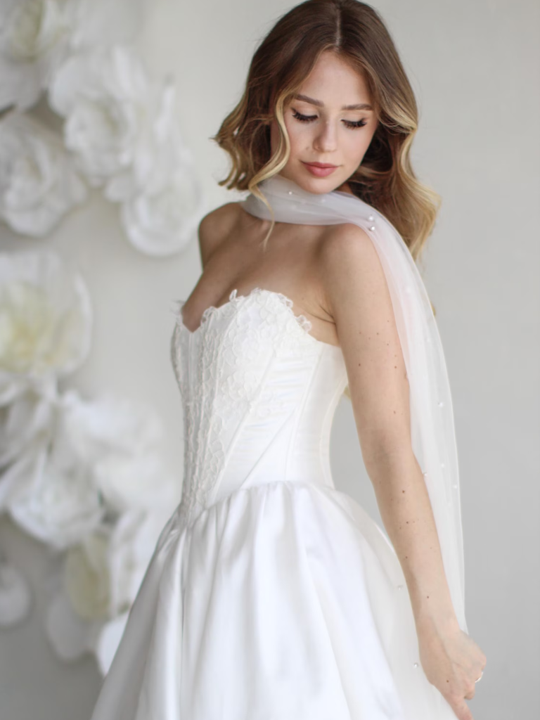 Bridal Scarf Wedding Dress Accessory Tips & Ideas to Shop