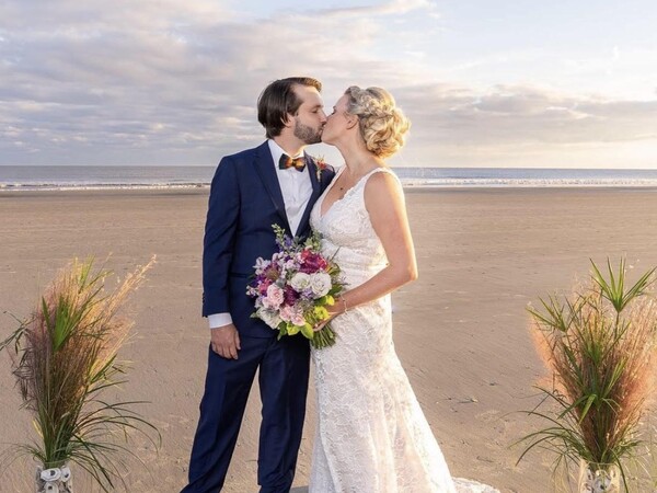 The Veil Vixen Photos - The Knot