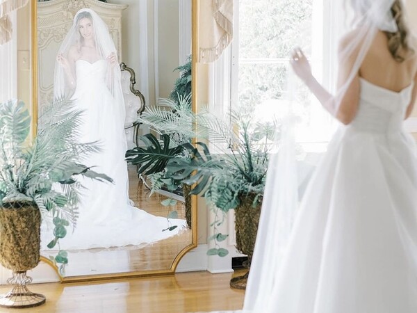 Victoria Alexandra Events Photos - The Knot