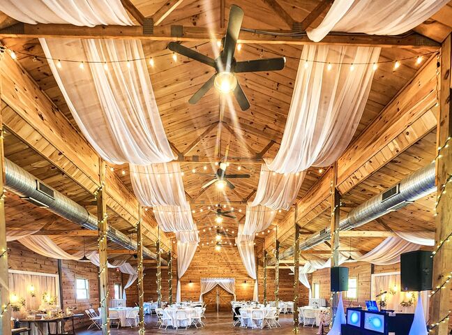 The Ole Oak Barn Wedding and Event Venue | Reception Venues - The Knot