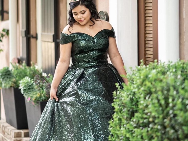 The Veil Vixen Photos - The Knot