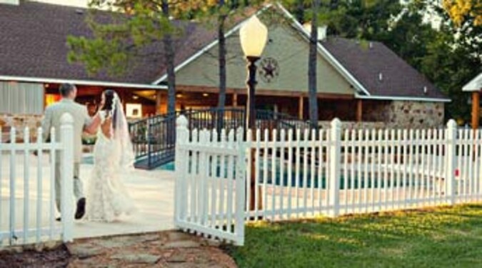 1899 Farmhouse Wedding Venue