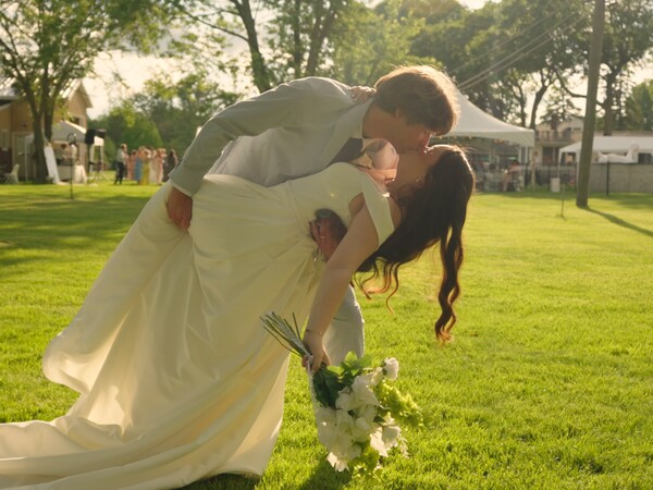 Vinnovi Media Arts Photos - The Knot