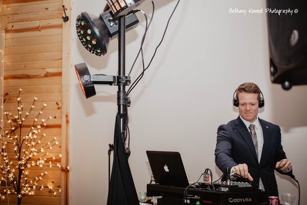Raise the Barr Entertainment + Updated Prices - The Knot