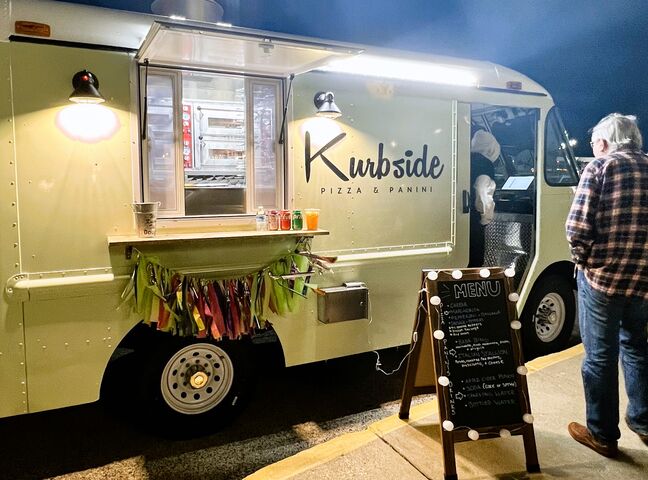 Kurbside Pizza | Caterers - The Knot