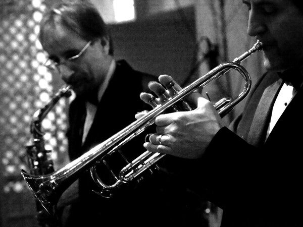 Jerry Kravat Music Photos - The Knot