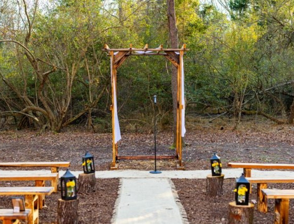 Rustic Roots Farm + Updated Prices - The Knot