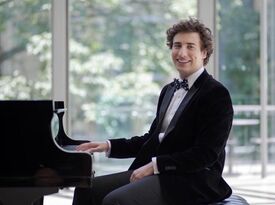 Thomas Torok Pianist - Pianist Toronto, ON - The Bash