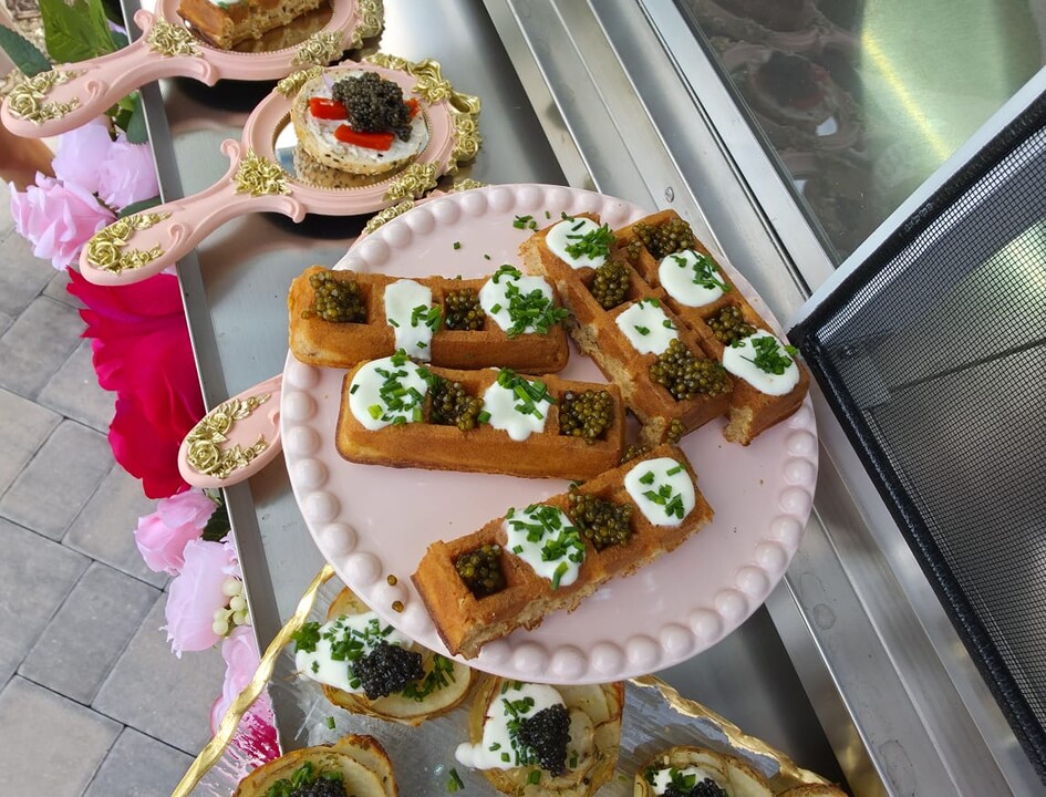 Gourmet Chariot Mobile Food Truck + Prices - The Knot