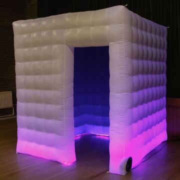 Magic Smiles Photo Booth Rentals - Photo Booth Jamaica, NY - The Bash